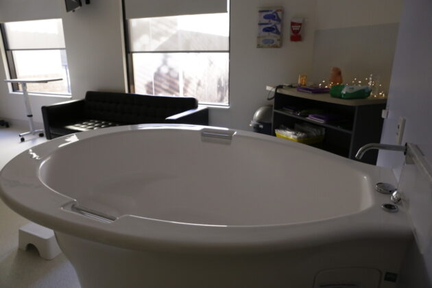 First baby born in Armadale’s new water birth pool | Your Local Examiner